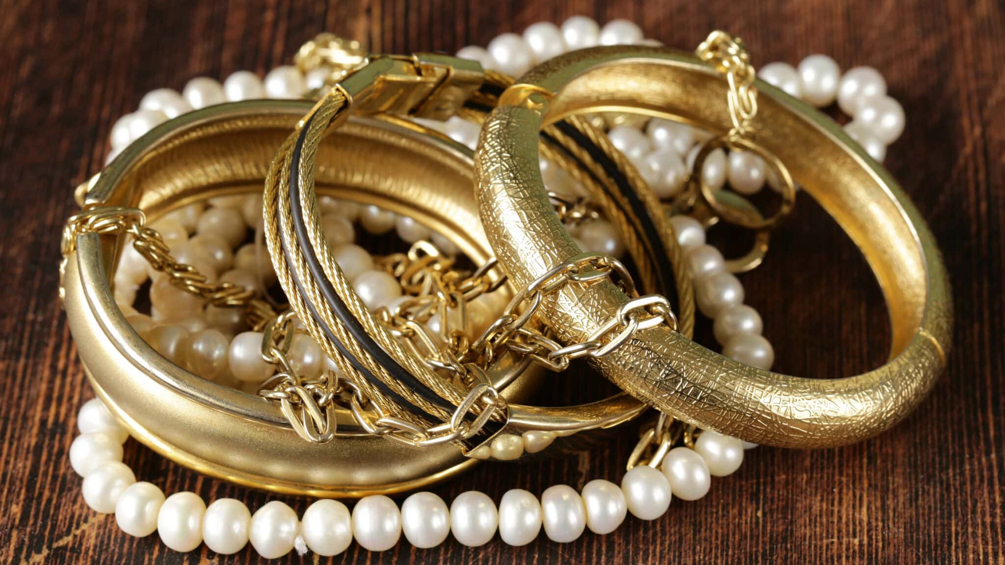 These 20 Items Are Popular at Pawn Shops (Most People Already Own Some ...
