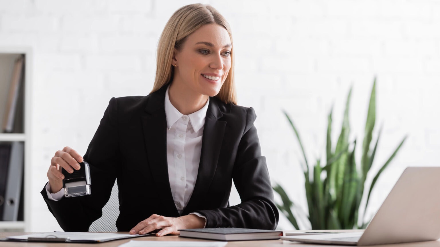 15 Isolated Jobs That Pay Over $100K and Attract Few Applicants - Dad ...