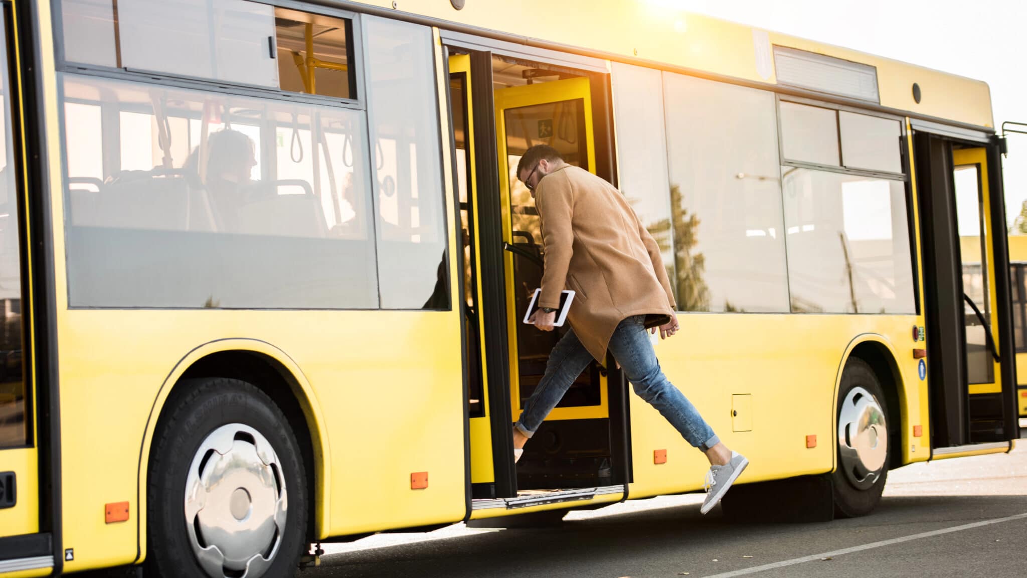 17 Harsh Realities of Being Poor That Most People Never See - Dad is FIRE