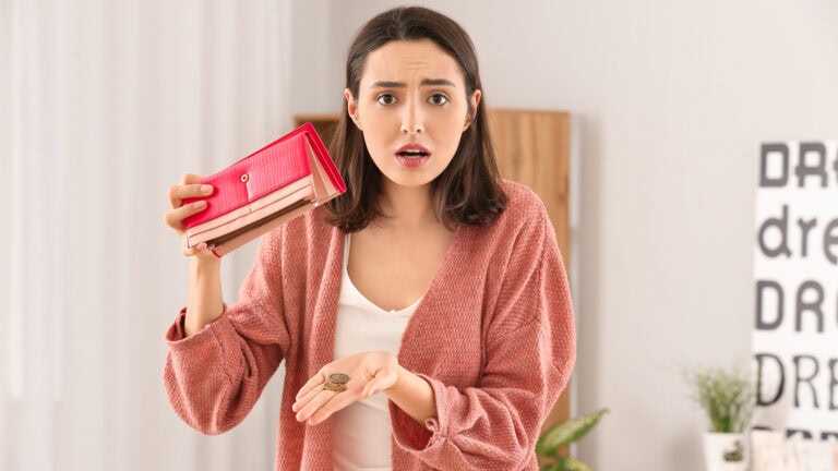 17 Harsh Realities of Being Poor That Most People Never See - Dad is FIRE
