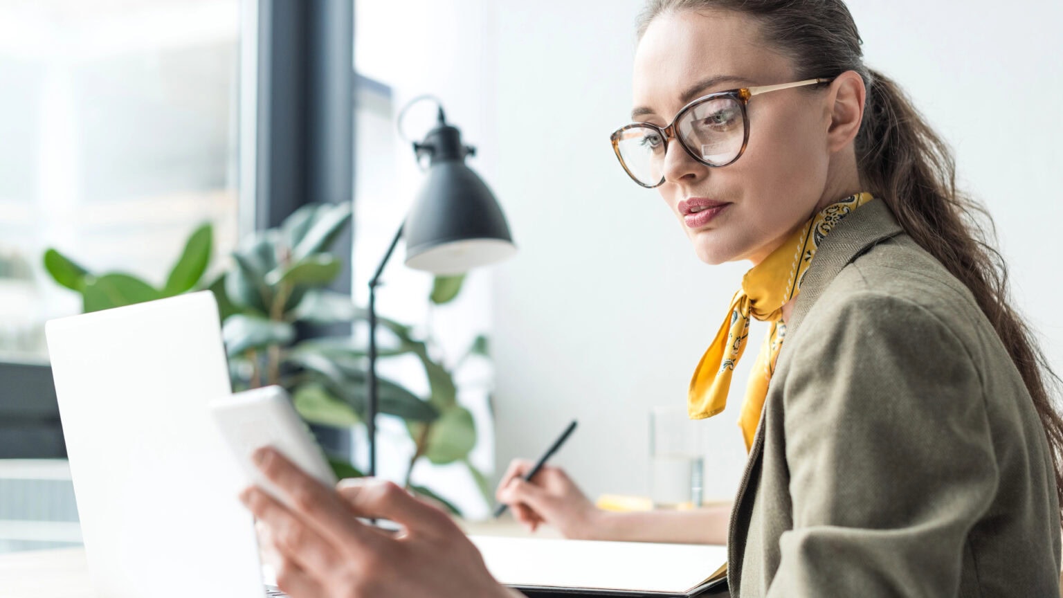 23 Flexible Jobs That Let You Work Anywhere (That Actually Pay Well ...