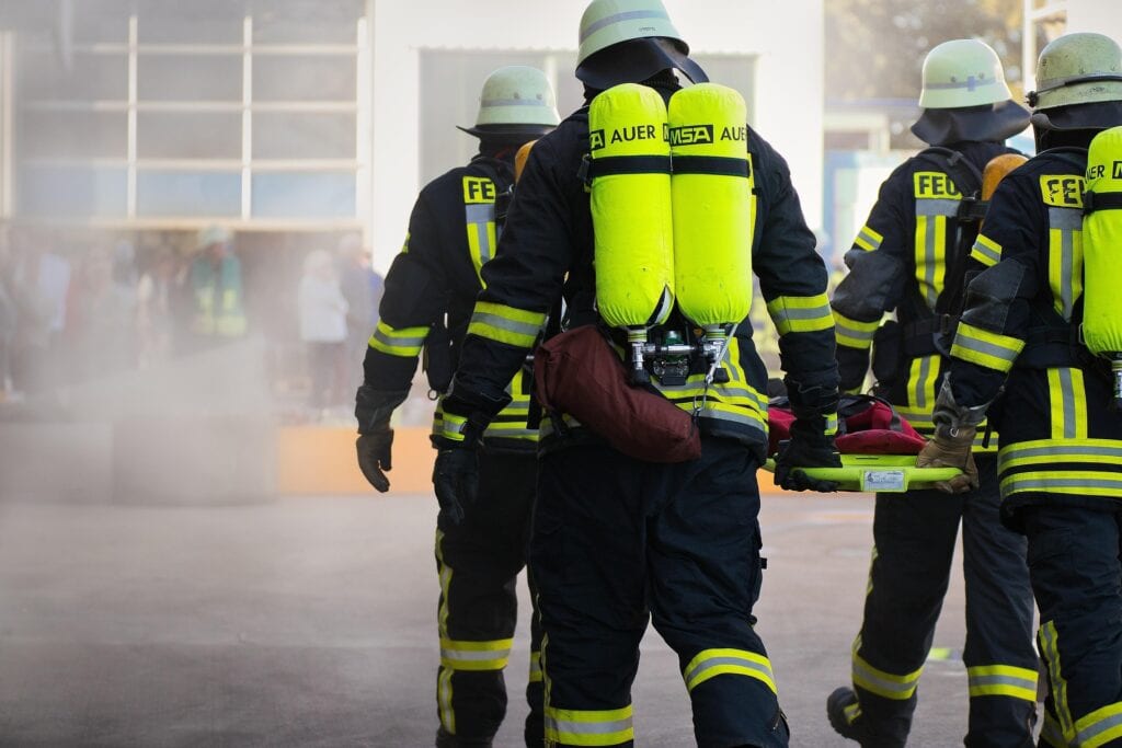 18 Careers That Don’t Require a Degree and Can Pay $100K or More - Dad ...